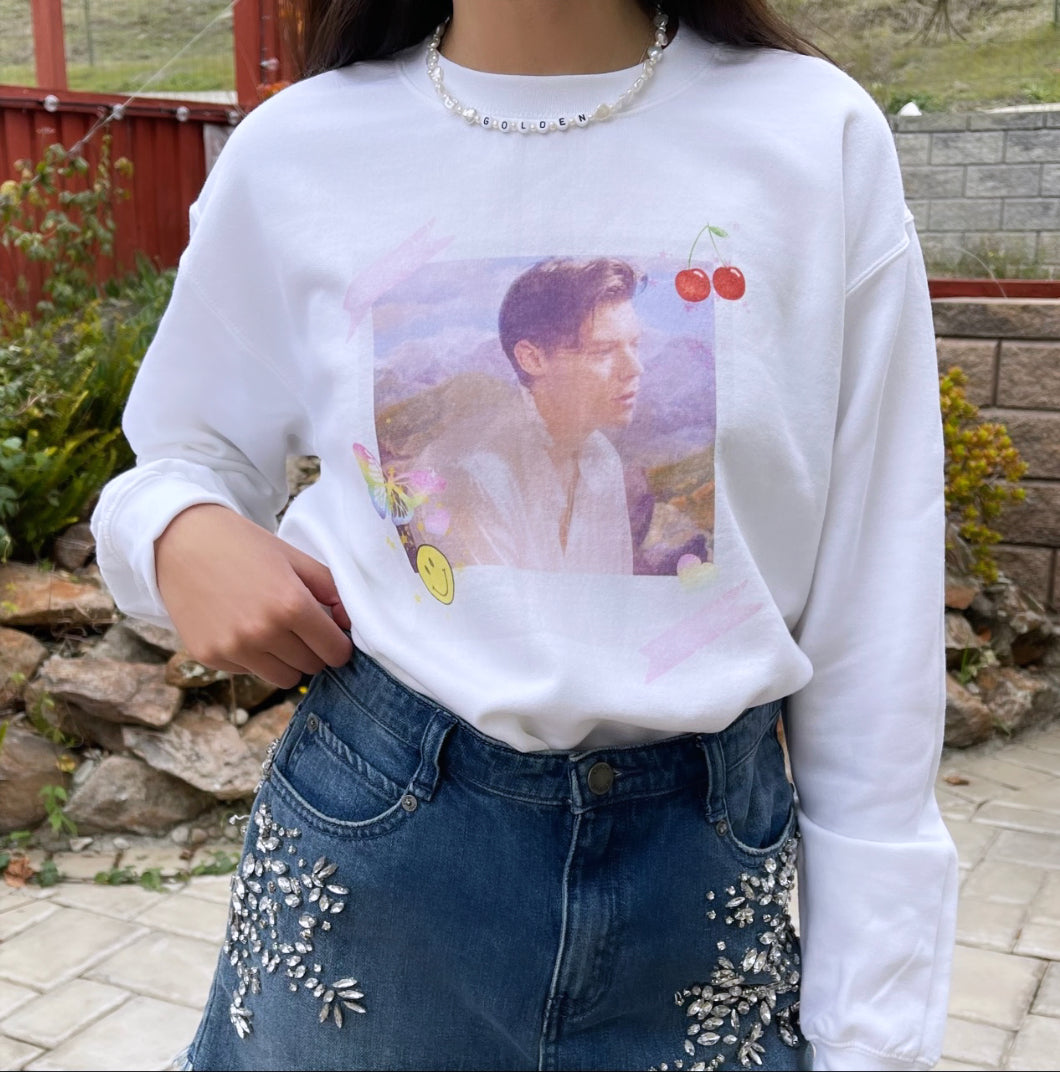 Harry Polaroid Crewneck – Ember Cases